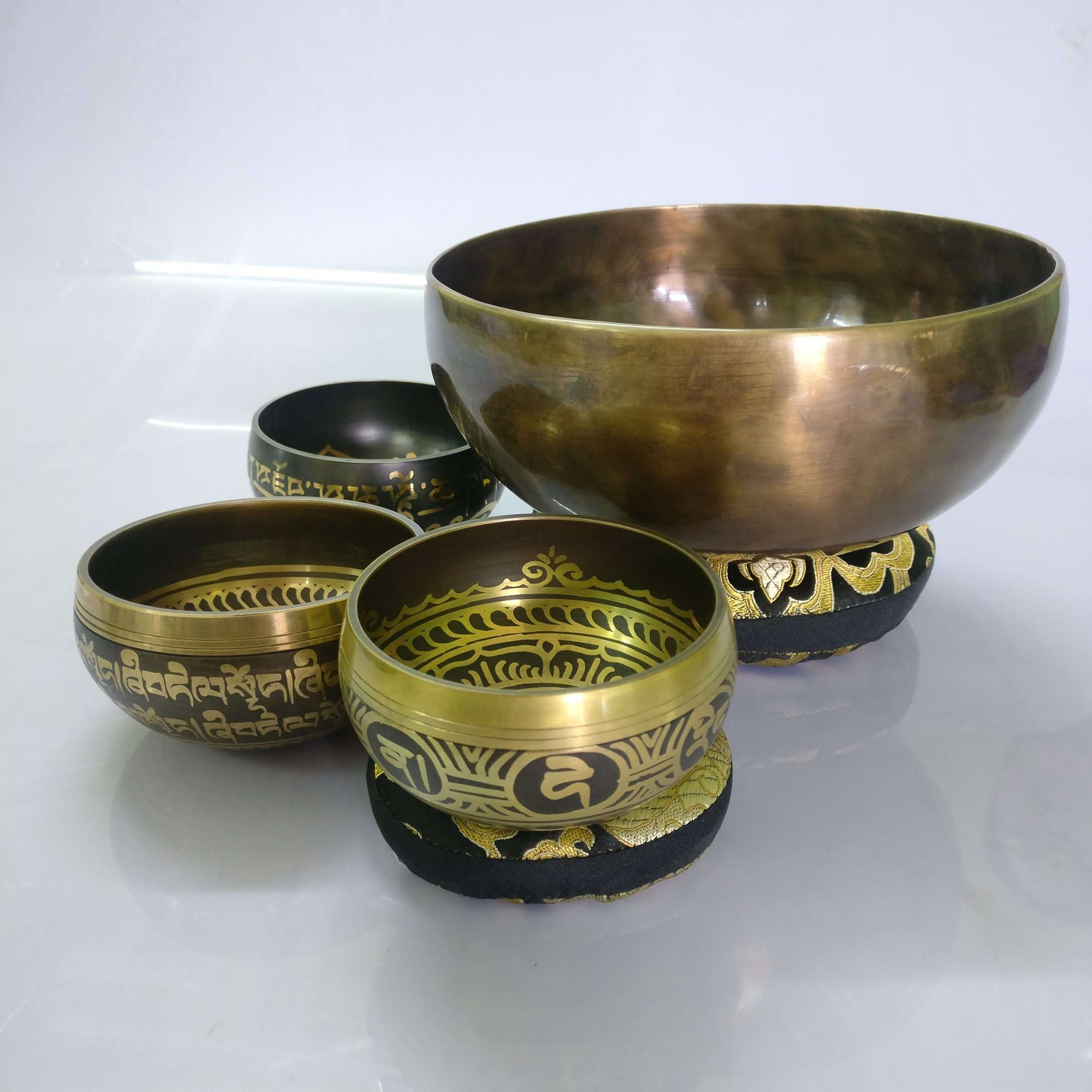 Which singing bowl should you buy? Silent Mind’s Top Singing Bowl Pick