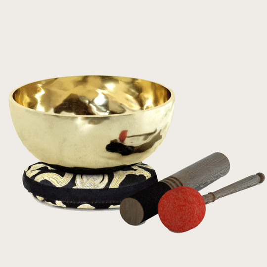 The Dos and Don’ts of Playing a Singing Bowl – Silent Mind